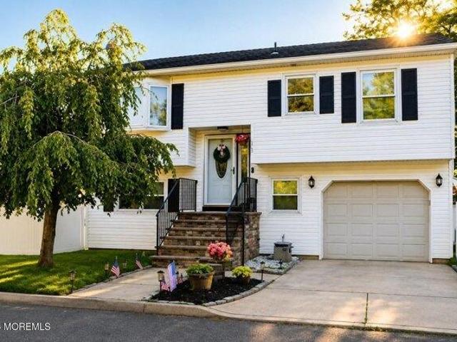 3 bedroom, Middletown NJ 07748 105173139