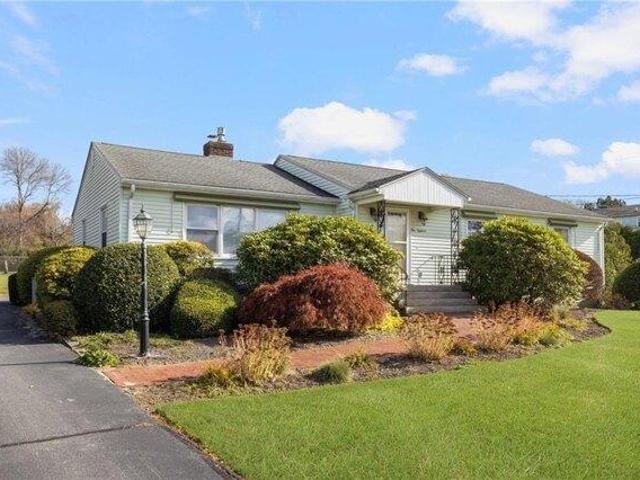 3 bedroom, Middletown RI 02842 101750431