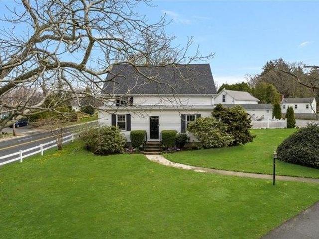 3 bedroom, Middletown RI 02842 104850478