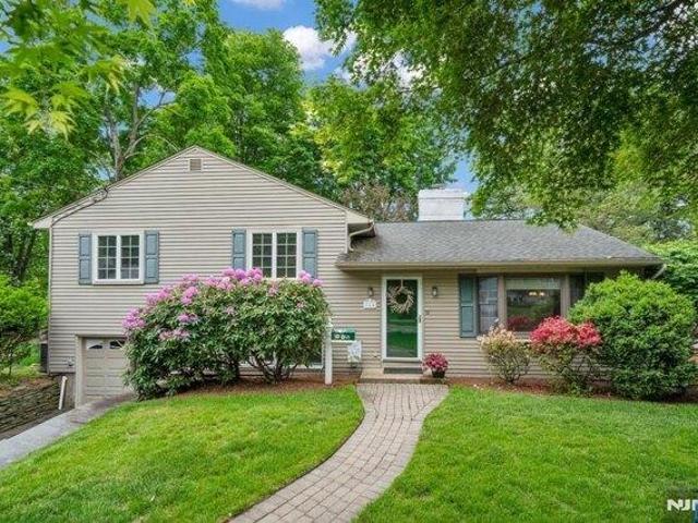 3 bedroom, Midland Park NJ 07432 102763067