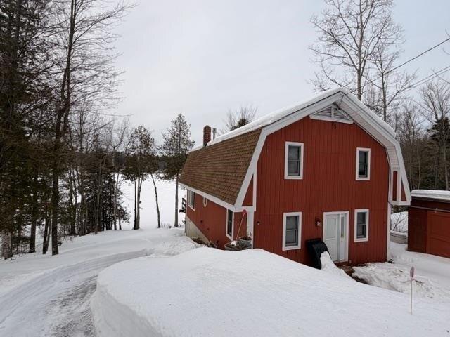 3 bedroom, Milan NH 03588 102668429
