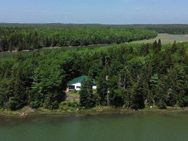 3 bedroom, Milbridge ME 04658 104687107
