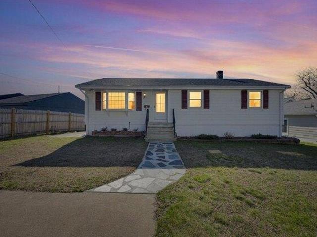 3 bedroom, Milford MA 01757 102446721