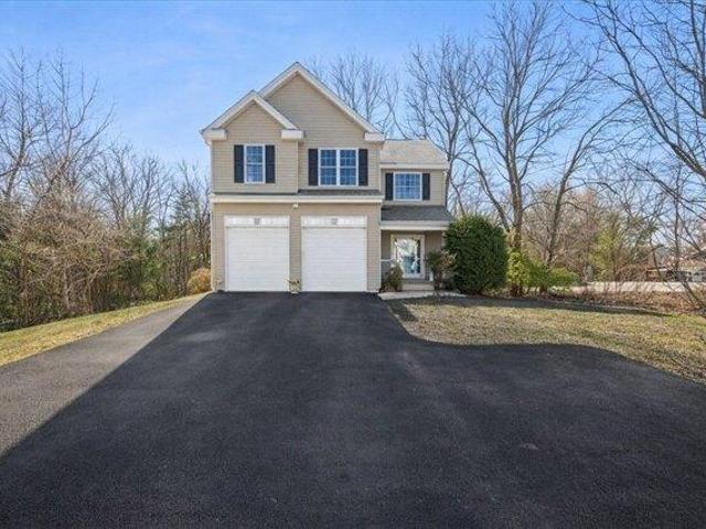 3 bedroom, Milford MA 01757 102371736