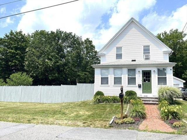 3 bedroom, Milford MA 01757 LS102370271