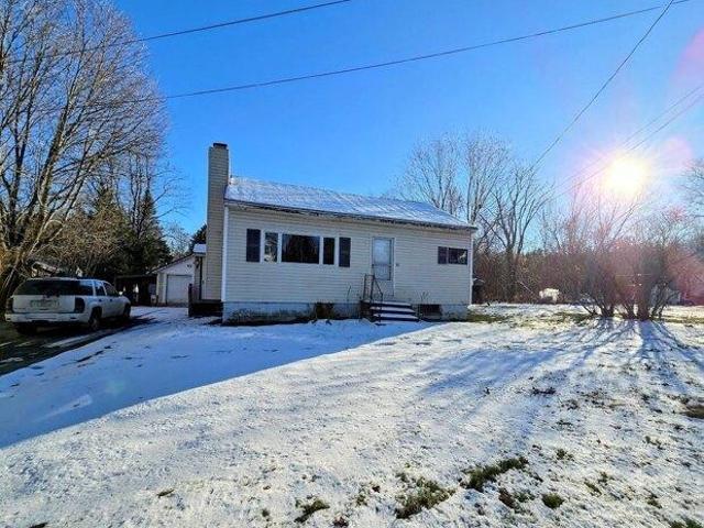 3 bedroom, Milo ME 04463 102346832