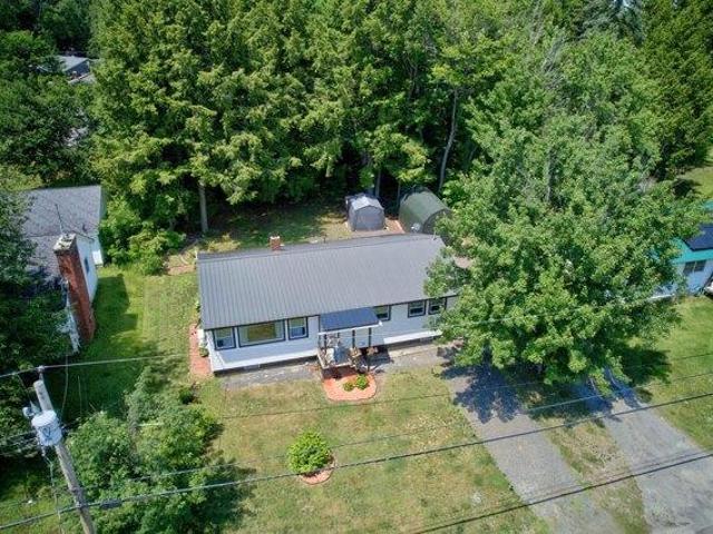 3 bedroom, Millinocket ME 04462 104608956