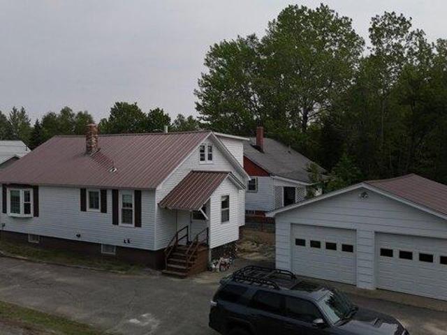 3 bedroom, Millinocket ME 04462 104849301