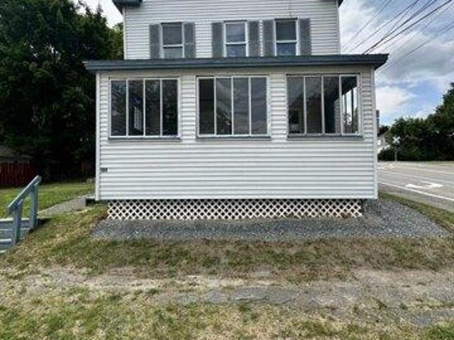 3 bedroom, Millinocket ME 04462 104851004