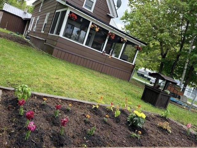 3 bedroom, Millinocket ME 04462 102447141