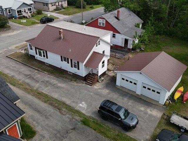 3 bedroom, Millinocket ME 04462 102825403