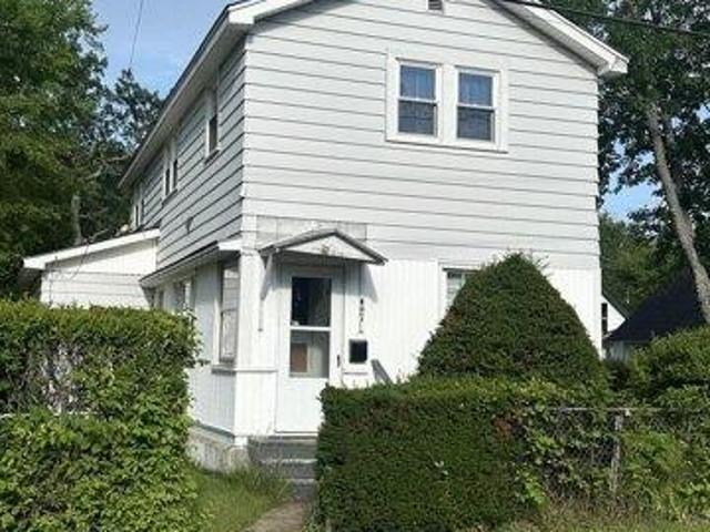 3 bedroom, Millinocket ME 04462 103619704