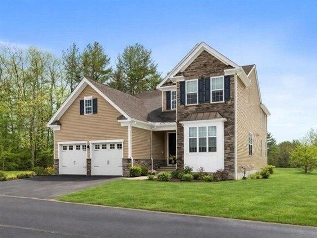 3 bedroom, Millis MA 02054 102959583