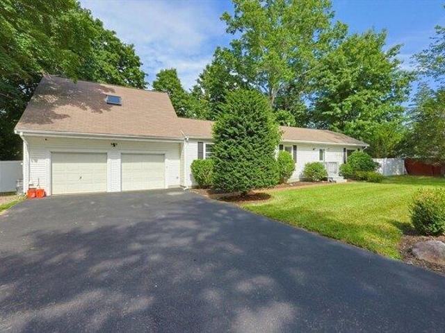 3 bedroom, Millis MA 02054 104902500