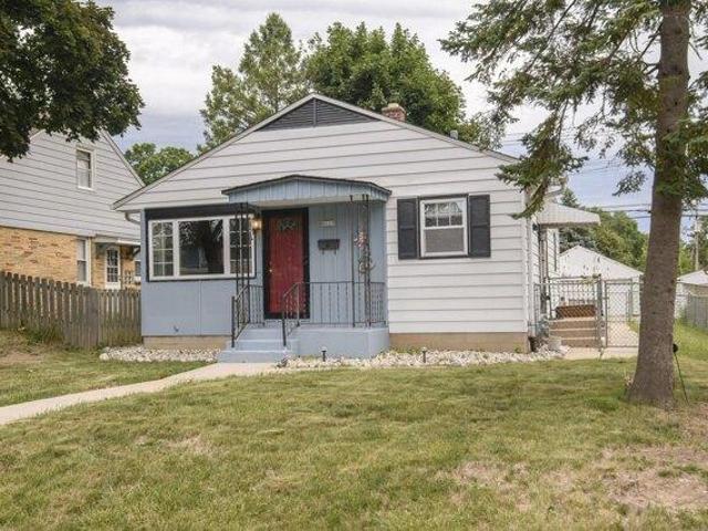 3 bedroom, Milwaukee WI 53222 LS93351268