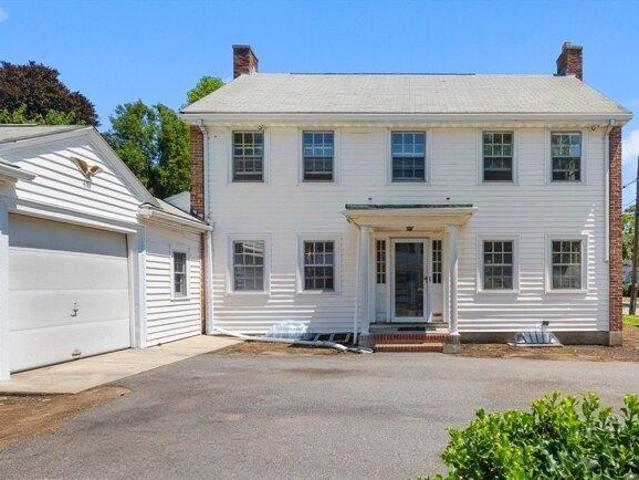 3 bedroom, Milton MA 02186 104762234