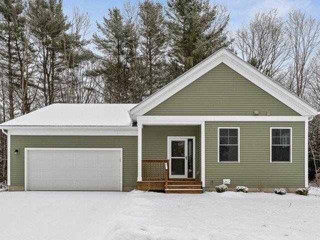 3 bedroom, Milton VT 05468 102586134