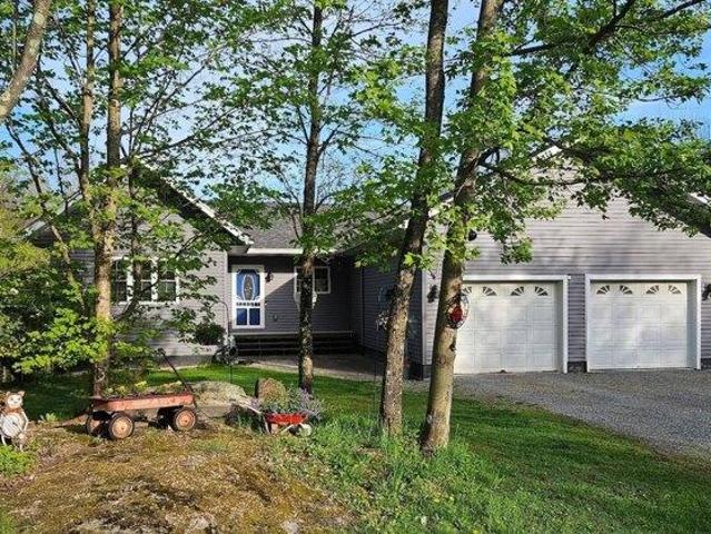 3 bedroom, Milton VT 05468 102725262