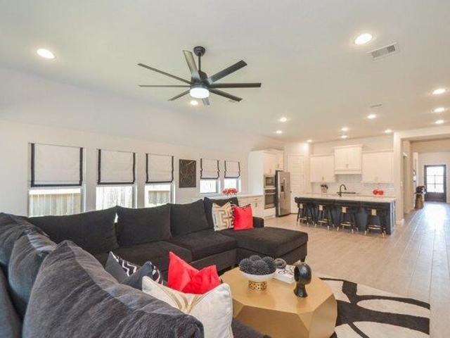 3 bedroom, Missouri City TX 77459 90452271