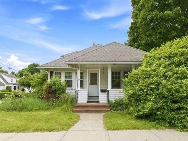 3 bedroom, Norwood MA 02062 103966539
