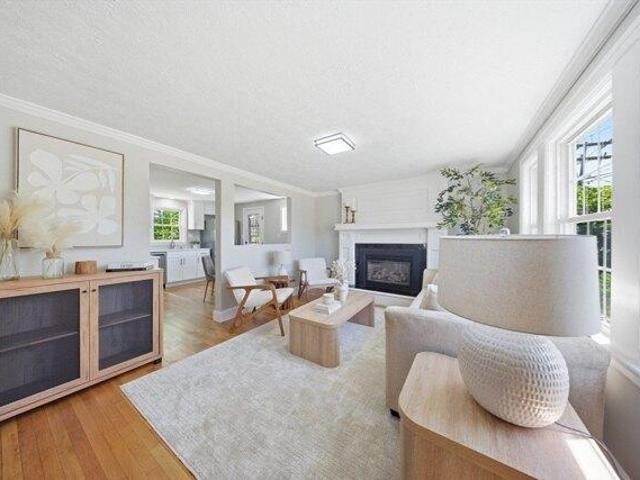 3 bedroom, Norwood MA 02062 105061654