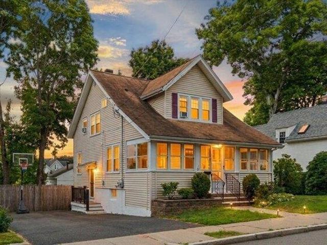 3 bedroom, Norwood MA 02062 105117545