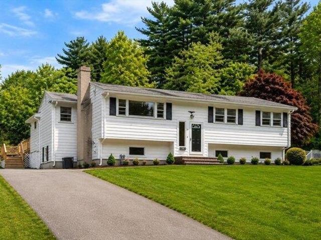 3 bedroom, Norwood MA 02062 LS102828741