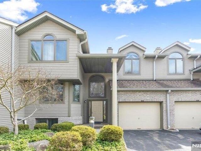 3 bedroom, Norwood NJ 07648 104539792