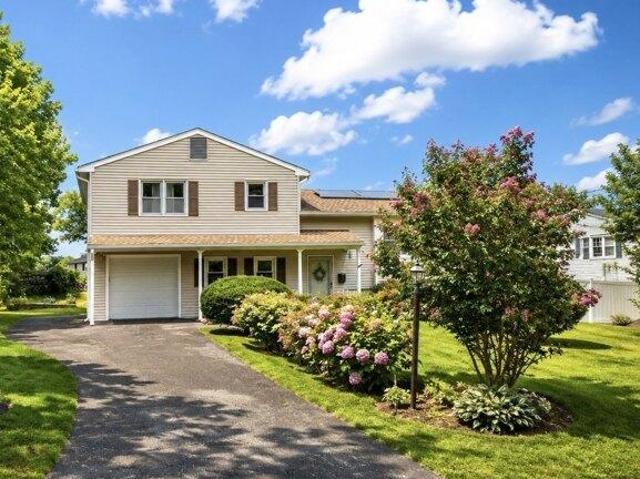 3 bedroom, Norwalk CT 06851 104376770