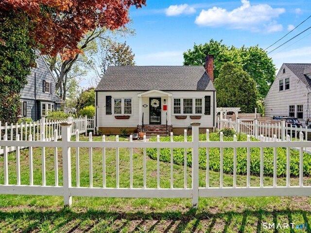 3 bedroom, Norwalk CT 06851 LS102279632