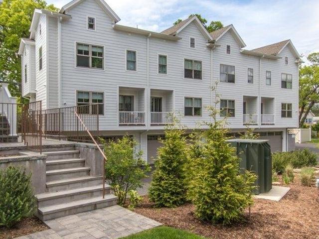 3 bedroom, Norwalk CT 06855 104569460