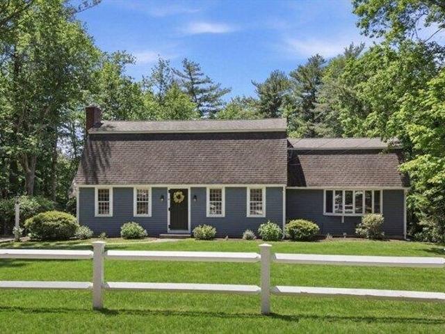 3 bedroom, Norwell MA 02061 LS102089735