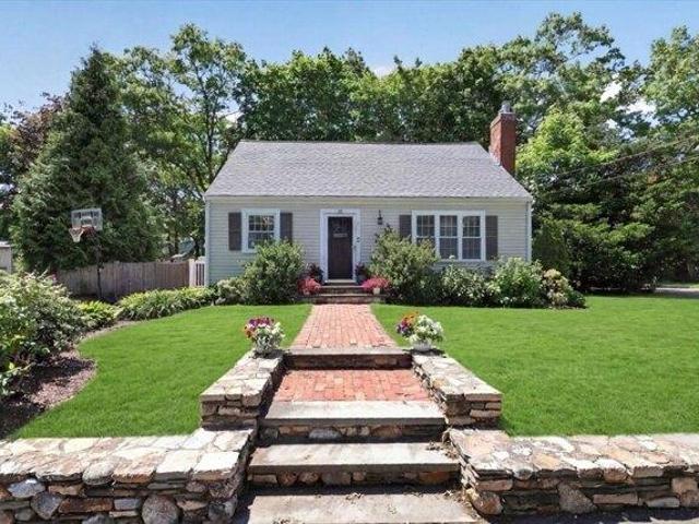 3 bedroom, Norwell MA 02061 LS102959903