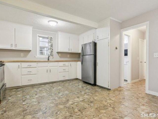 3 bedroom, Norwich CT 06360 LS102317175