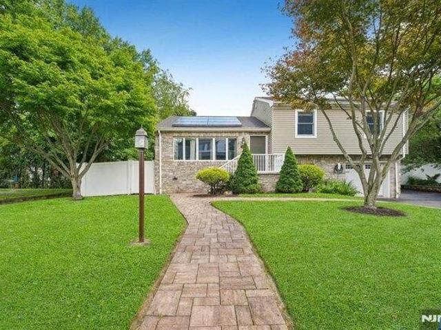 3 bedroom, Northvale NJ 07647 104851961
