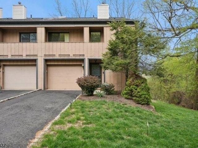 3 bedroom, North Caldwell NJ 07006 102530689