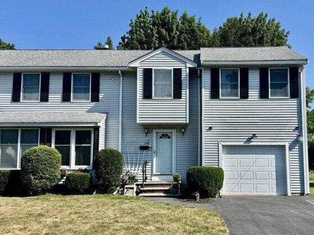 3 bedroom, North Andover MA 01845 104649874