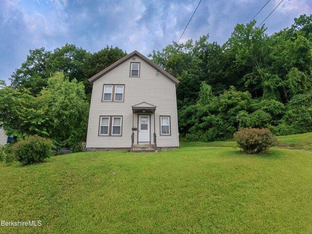 3 bedroom, North Adams MA 01247 105060010