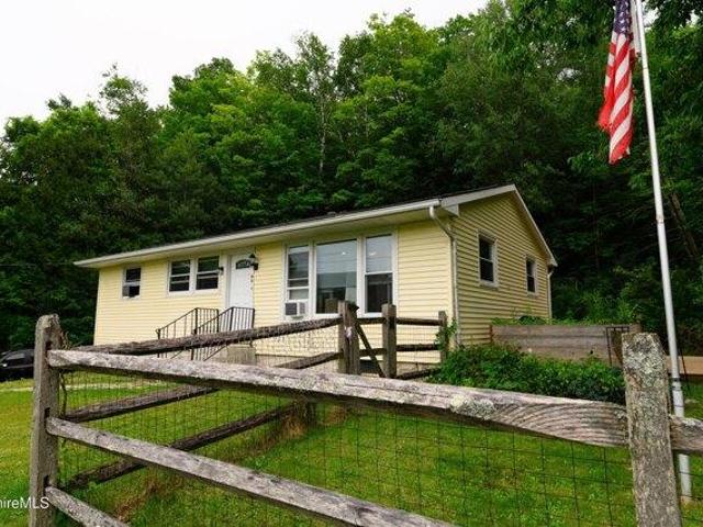 3 bedroom, North Adams MA 01247 105081087