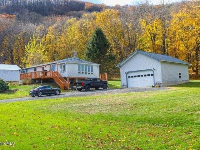 3 bedroom, North Adams MA 01247 102592537