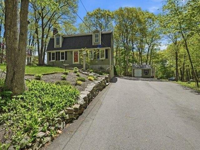 3 bedroom, North Attleboro MA 02760 LS102823499