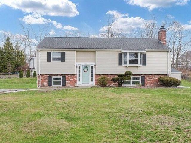 3 bedroom, North Attleboro MA 02760 103184764