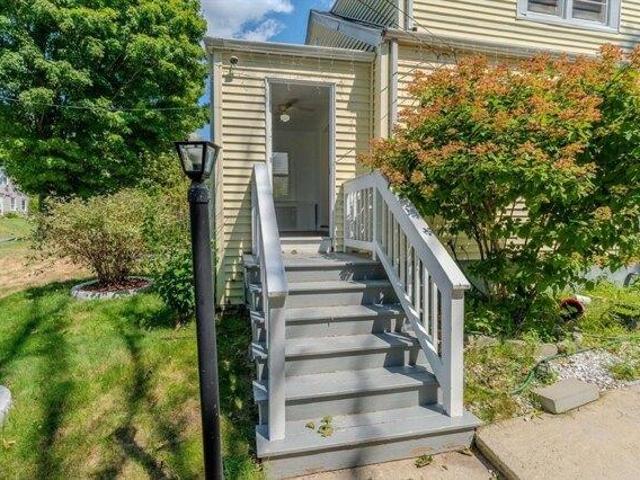 3 bedroom, North Attleboro MA 02760 105174511