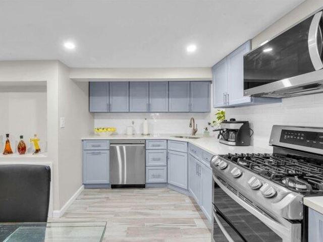3 bedroom, North Bergen NJ 07047 102215758