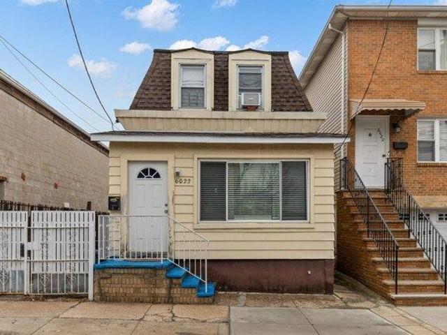 3 bedroom, North Bergen NJ 07047 104237006