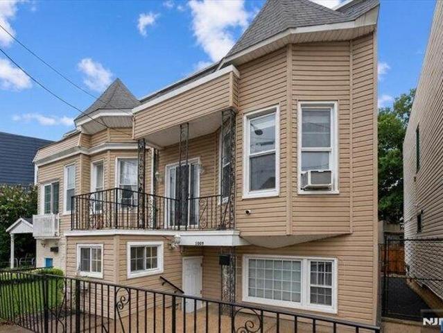 3 bedroom, North Bergen NJ 07047 104408761