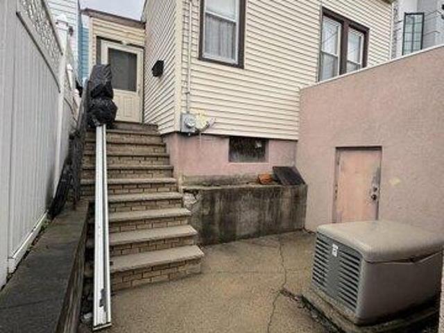 3 bedroom, North Bergen NJ 07047 105126015
