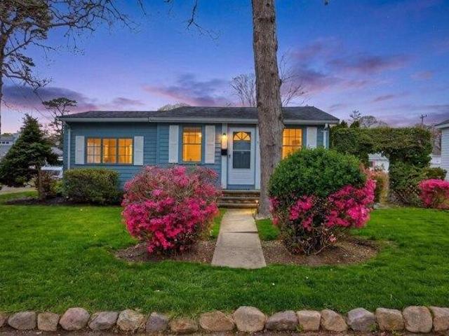 3 bedroom, North Falmouth MA 02556 102412521