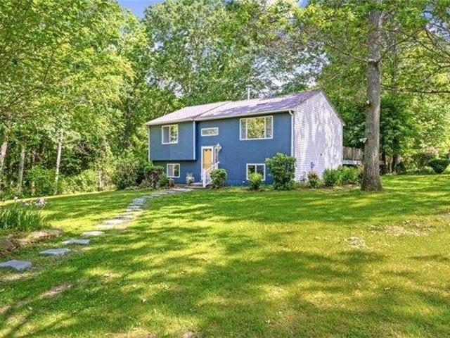 3 bedroom, North Kingstown RI 02852 103249096