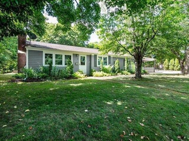 3 bedroom, North Kingstown RI 02852 104237490